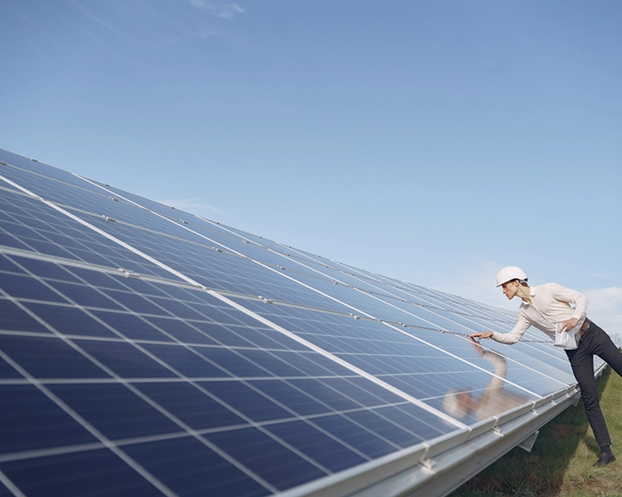 HJT Solar & Bifacial Solar Panel Manufacturer | Waaree Energies
